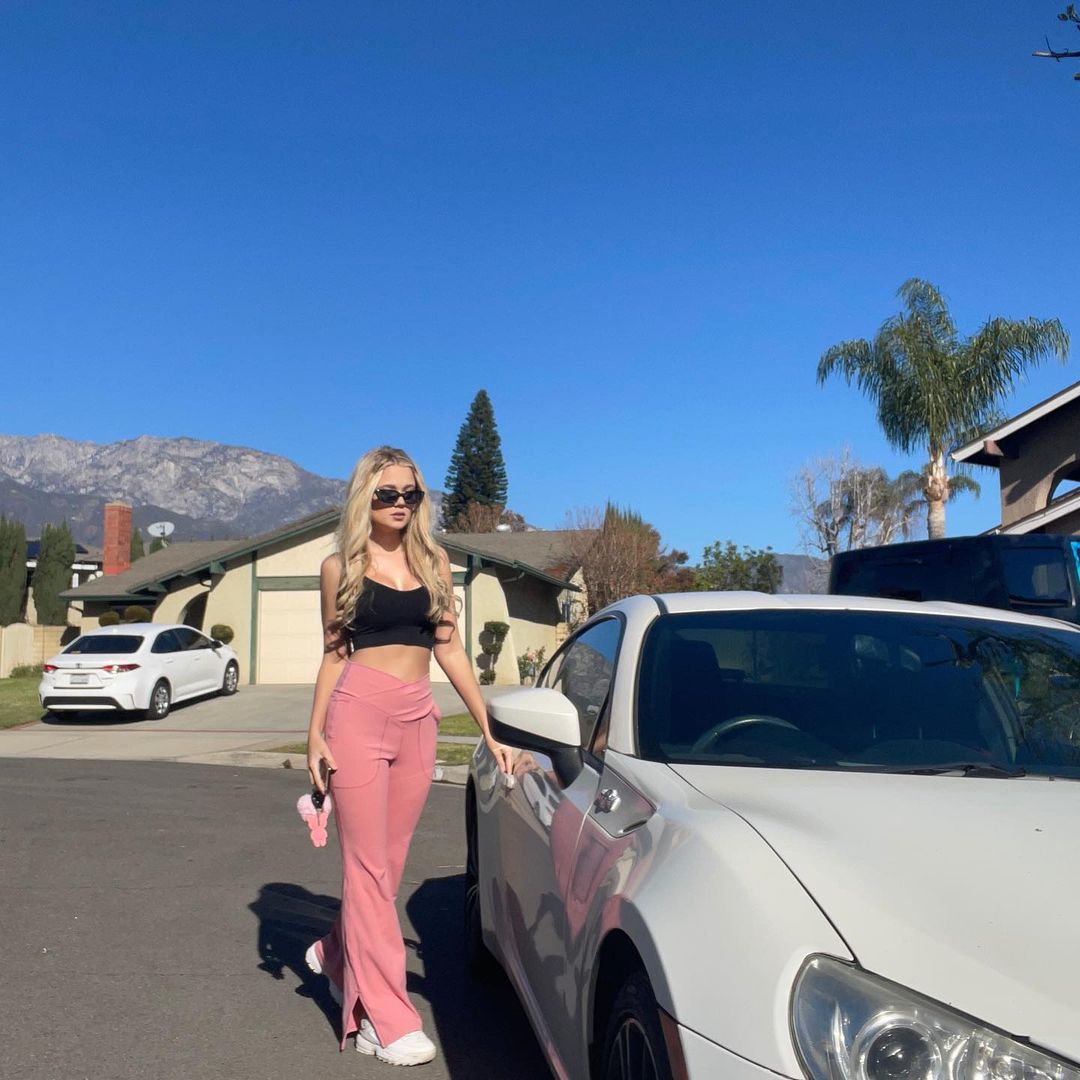 Women's In My Feels Basic Padded Workout Cropped Tank Top - HALARA